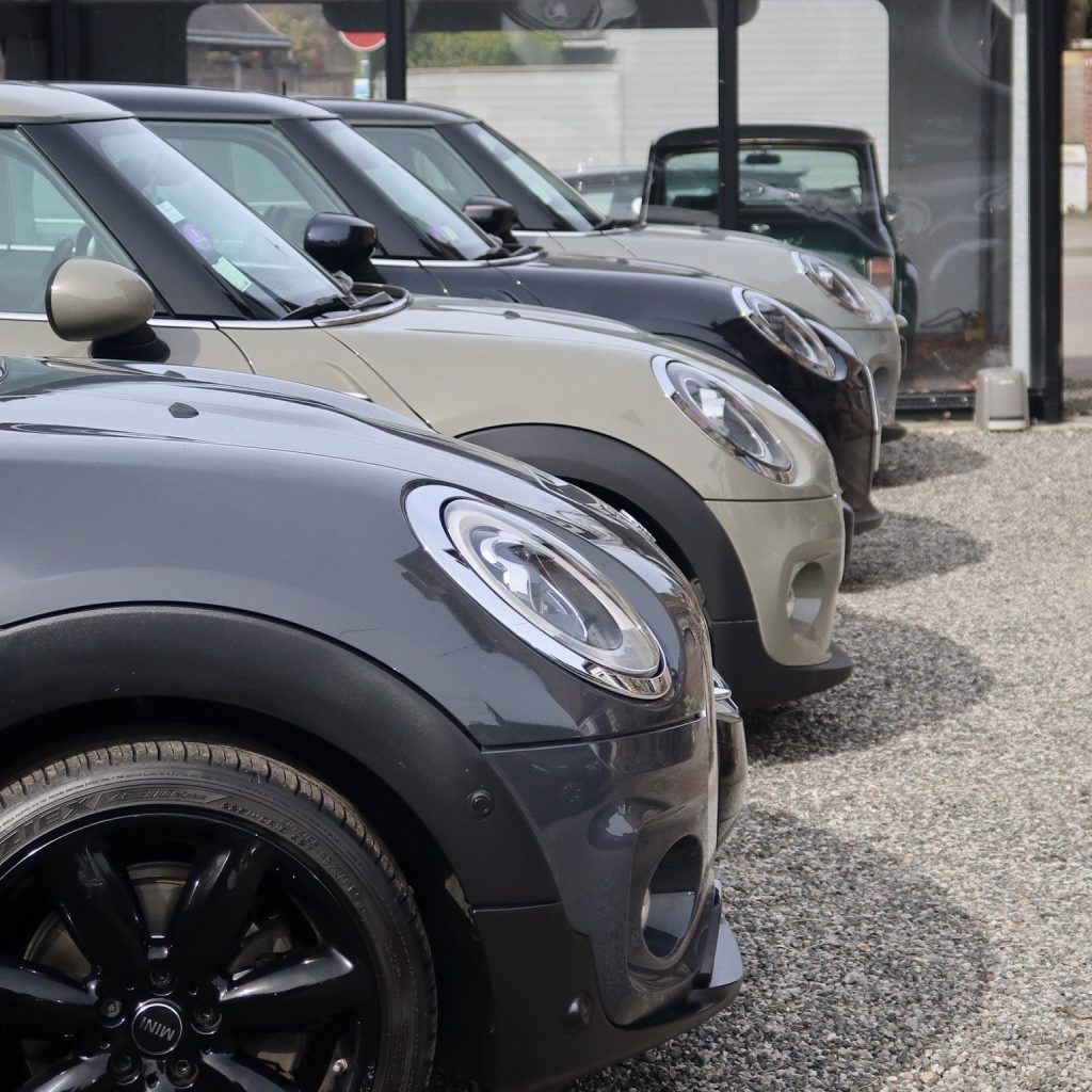 Votre garage Mini à Rouen – ModernMini, là où la passion prend vie.